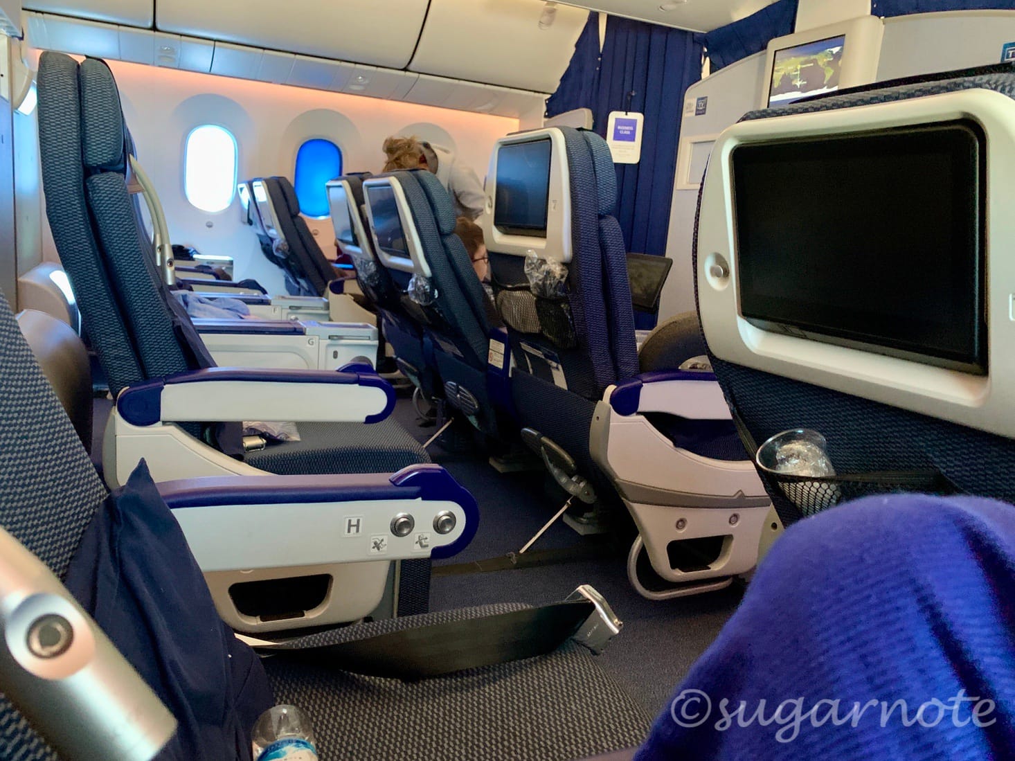 ANA premium economy class | SUGAR NOTE
